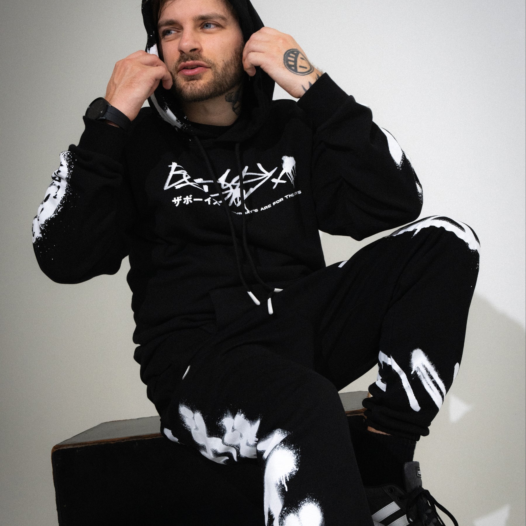STREET VANDAL HOODIE – The Boys